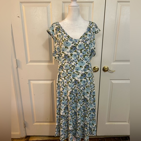 In’Voland | Dresses | Nwt Involand Blue Floral Dress 2w | Poshmark